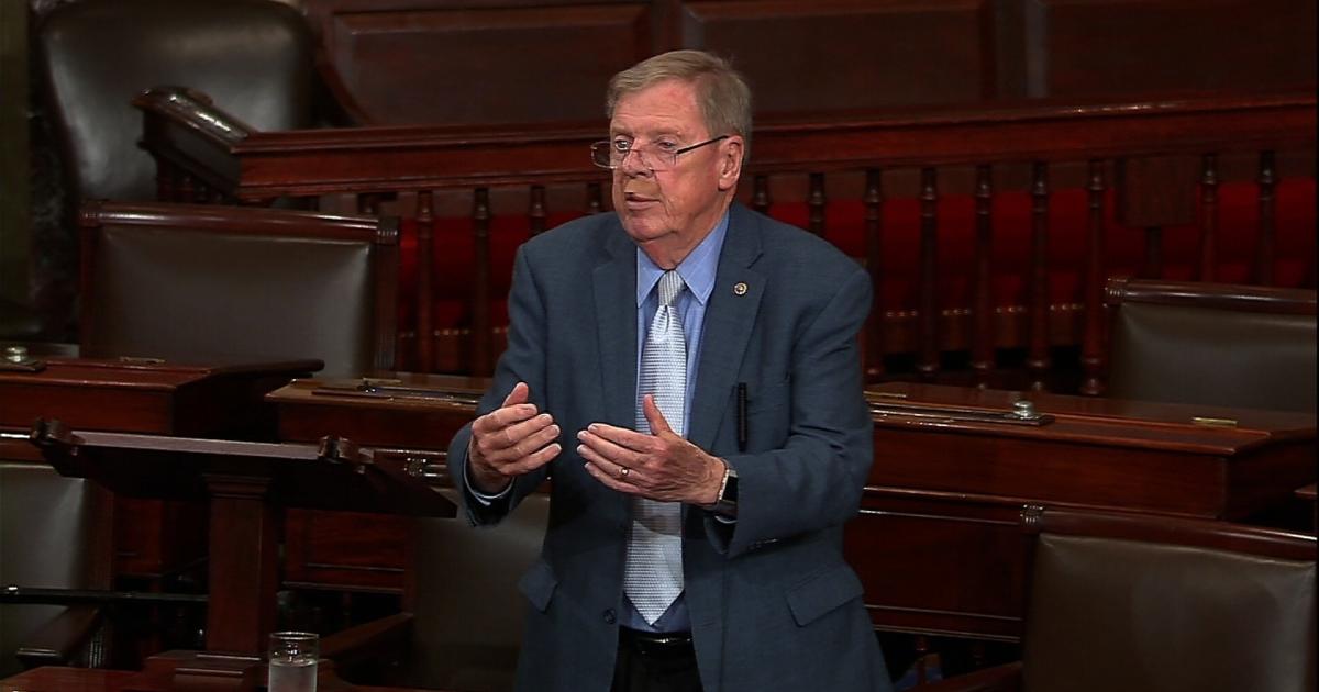 Senator Johnny Isakson announces surprise resignation