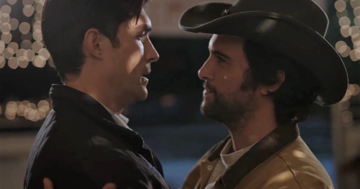 'Dashing in December' Review: Paramount's authentic and earnest holiday ...