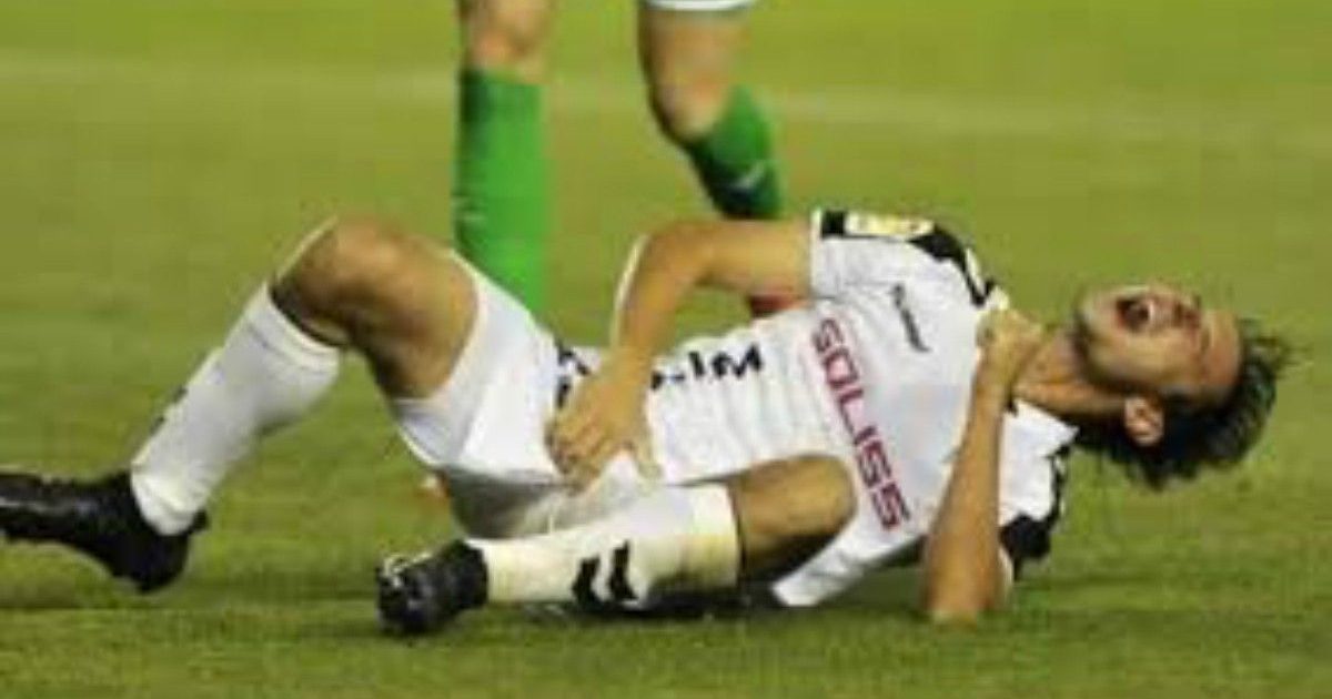 Jogador é suspenso depois de morder a genital do adversário na França