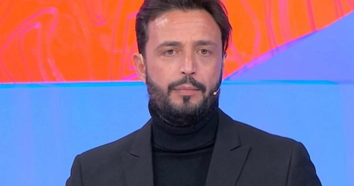 Trono over UeD, registrazione 23 febbraio: la Ursida in lacrime, la ...