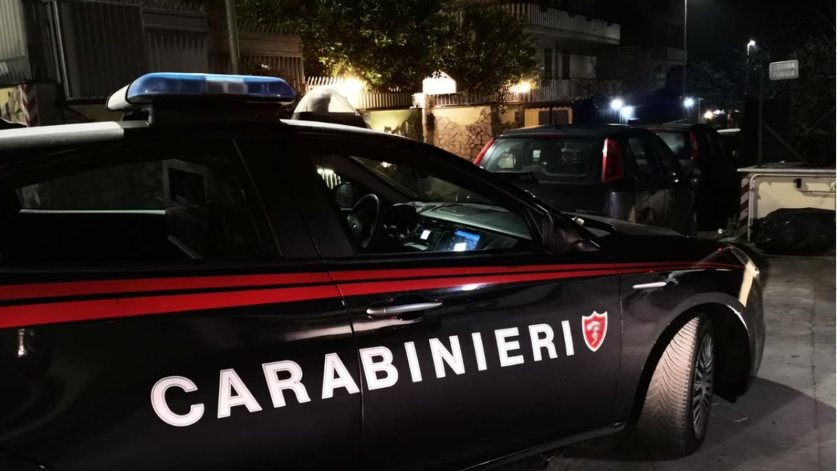 Palermo, rissa all’esterno della discoteca: ragazzo ventunenne ...