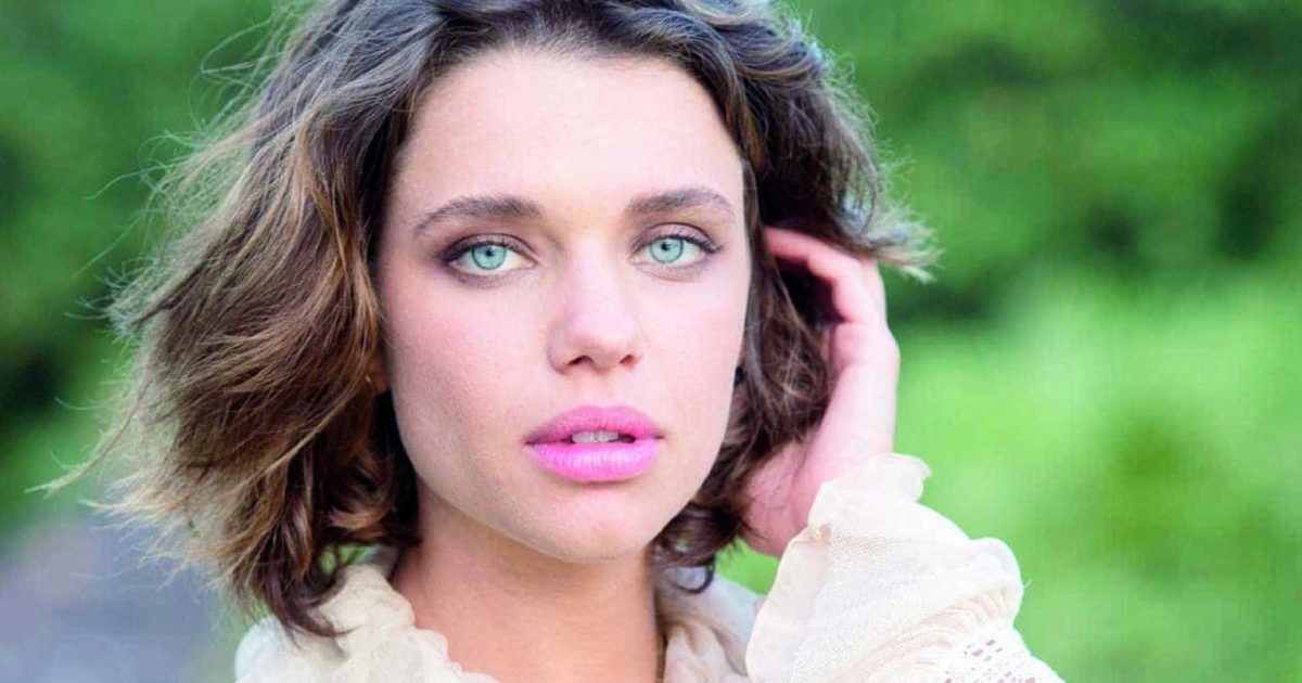 Atriz Bruna Linzmeyer assume novo relacionamento