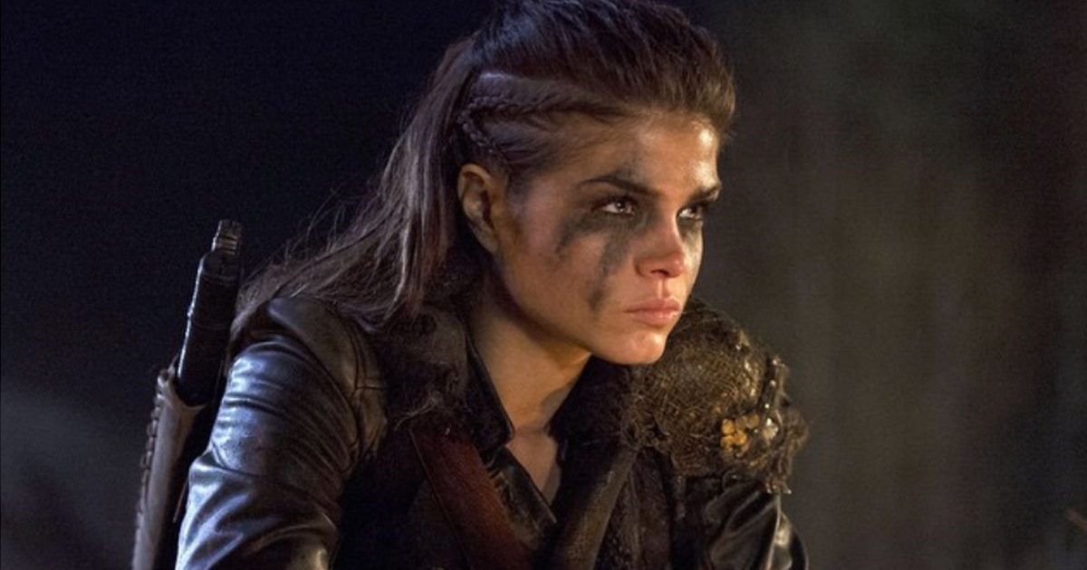 5 famosos de 'The 100' e seus signos do Zodíaco