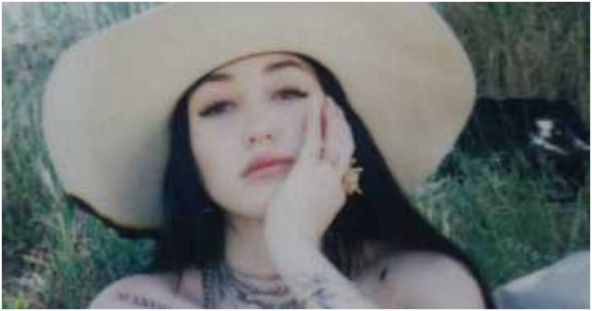 Noah Cyrus confesses it was 'unbearable' growing up as Miley Cyrus ...