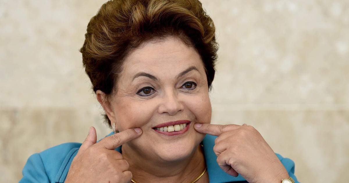 Dilma Roussef pode receber R$ 60 mil de indenização por ser ofendida em ...