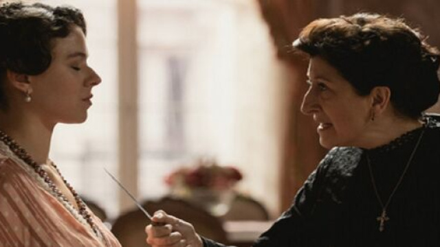 Una Vita, trame Spagna: Ursula in preda alle allucinazioni confonde ...