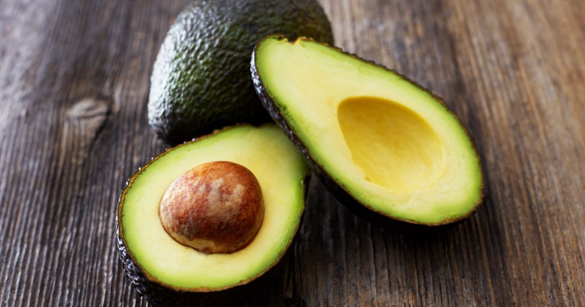 5 ricette con l'avocado: dalla salsa guacamole all'avocado toast