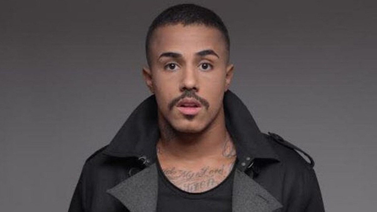 Livinho admite que tirou celular do cabelo de dançarina e promete que ...