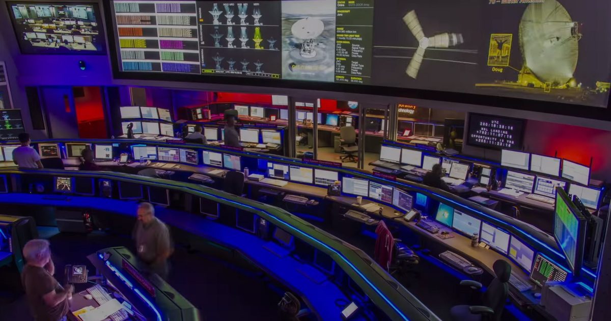 NASA is helping young students 'discover' science