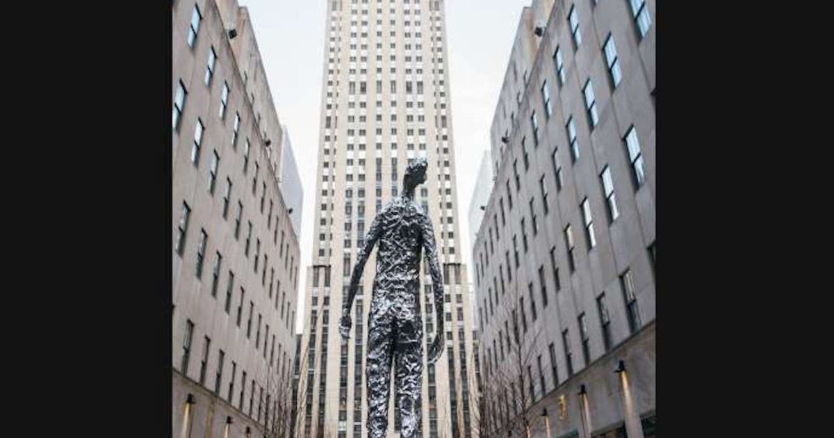 New statue at Rockefeller Center stands tall at 10 feet