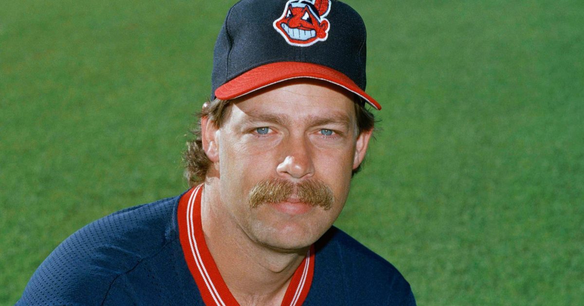 Former star MLB player Doug Jones dies of COVID-19