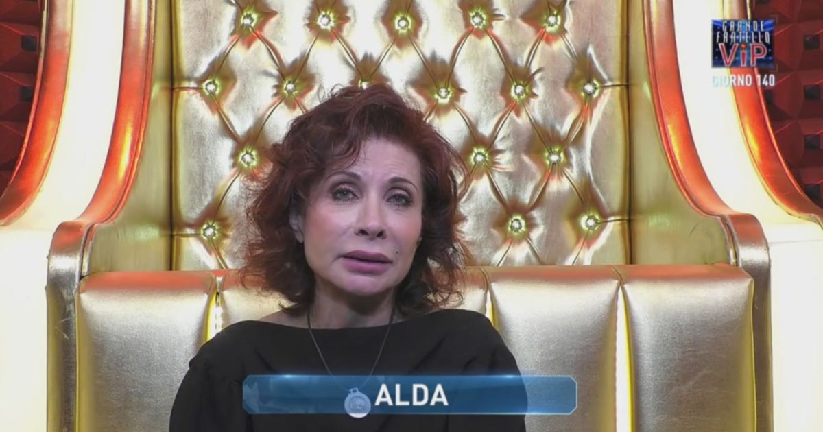 Alda D’Eusanio scrive una missiva a Laura Pausini: ‘Scusa per avere offeso tuo marito’