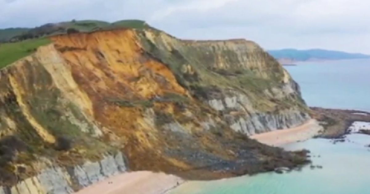Jurassic Coast cliff collapses in biggest UK rockfall for 60 years