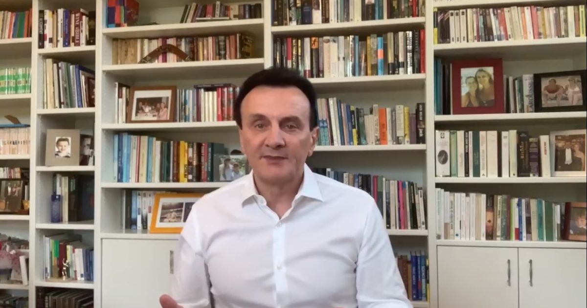 El CEO de AstraZeneca, Pascal Soriot, se compra una mansión de casi 7 ...