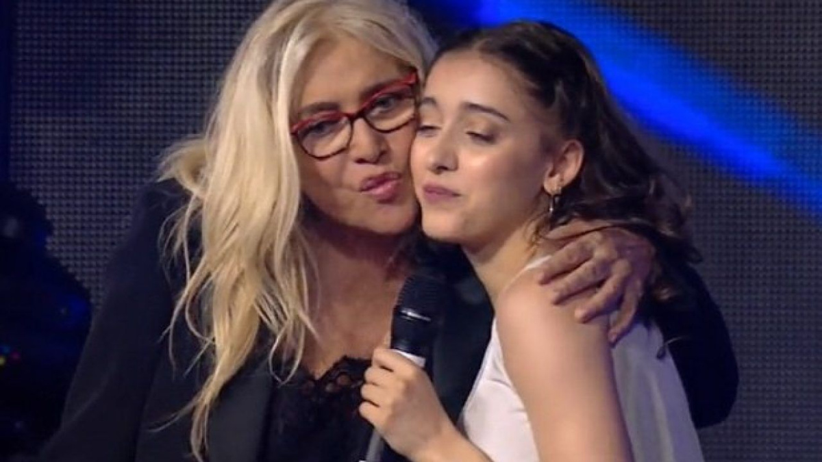 Giulia Stabile imbarazzata per le parole di Venier: 'Ho visto le foto ...