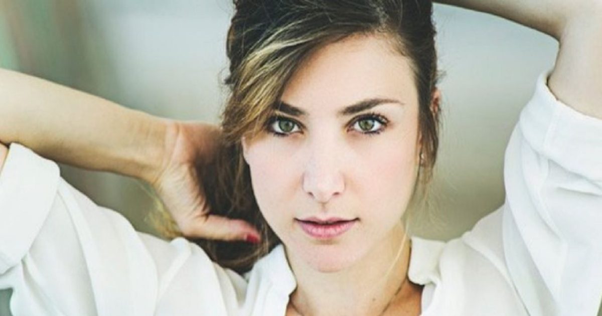 Upas, spoiler fino al 21/10: Longhi sorpresa a sbirciare, appuntamento ...