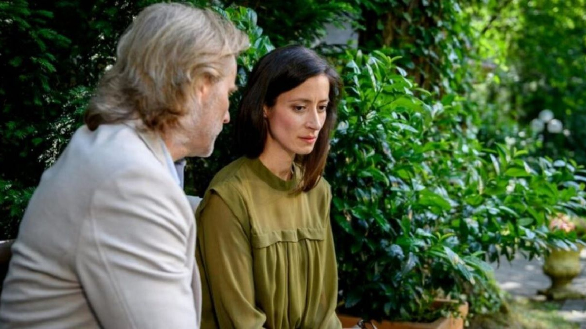 Tempesta d'amore, anticipazioni tedesche: Carolin annulla il matrimonio con Michael