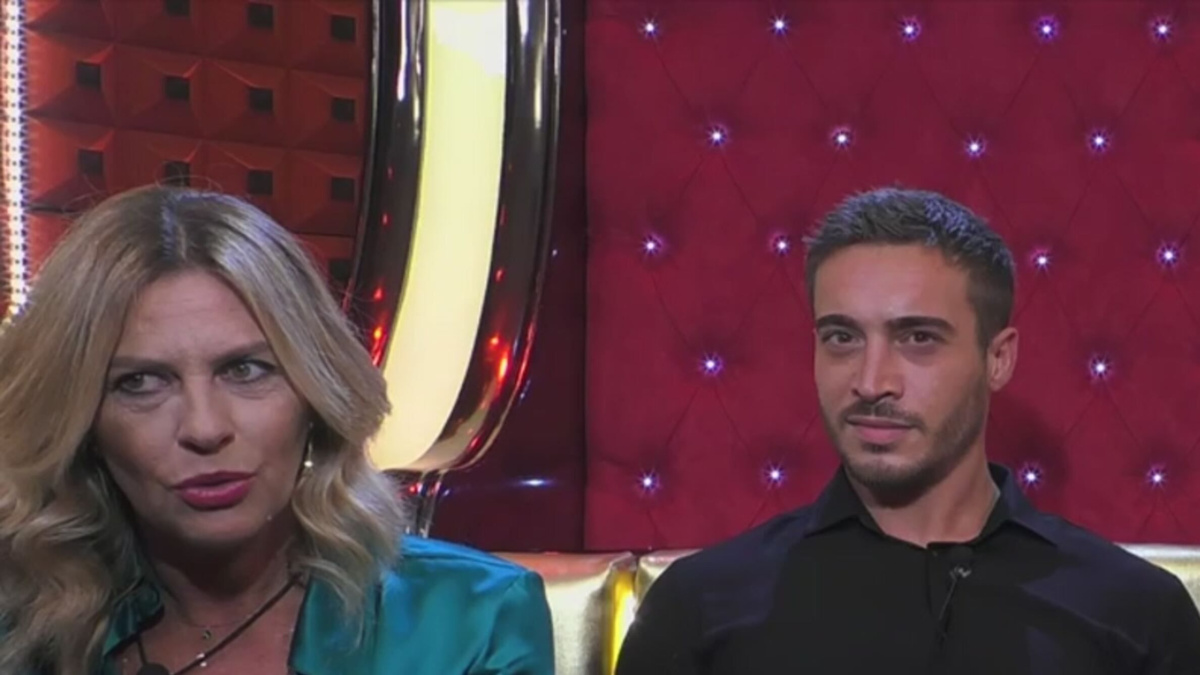 GF Vip, Patrizia insinua che a Cristina piace Antonino: 'Fa la fighetta ...