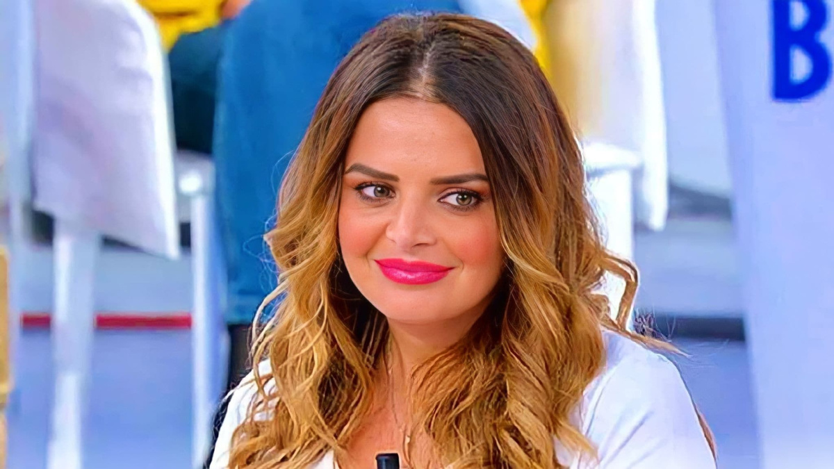 Uomini e donne, anticipazioni 4 ottobre: Roberta sceglie di dare una chance ad Alessandro