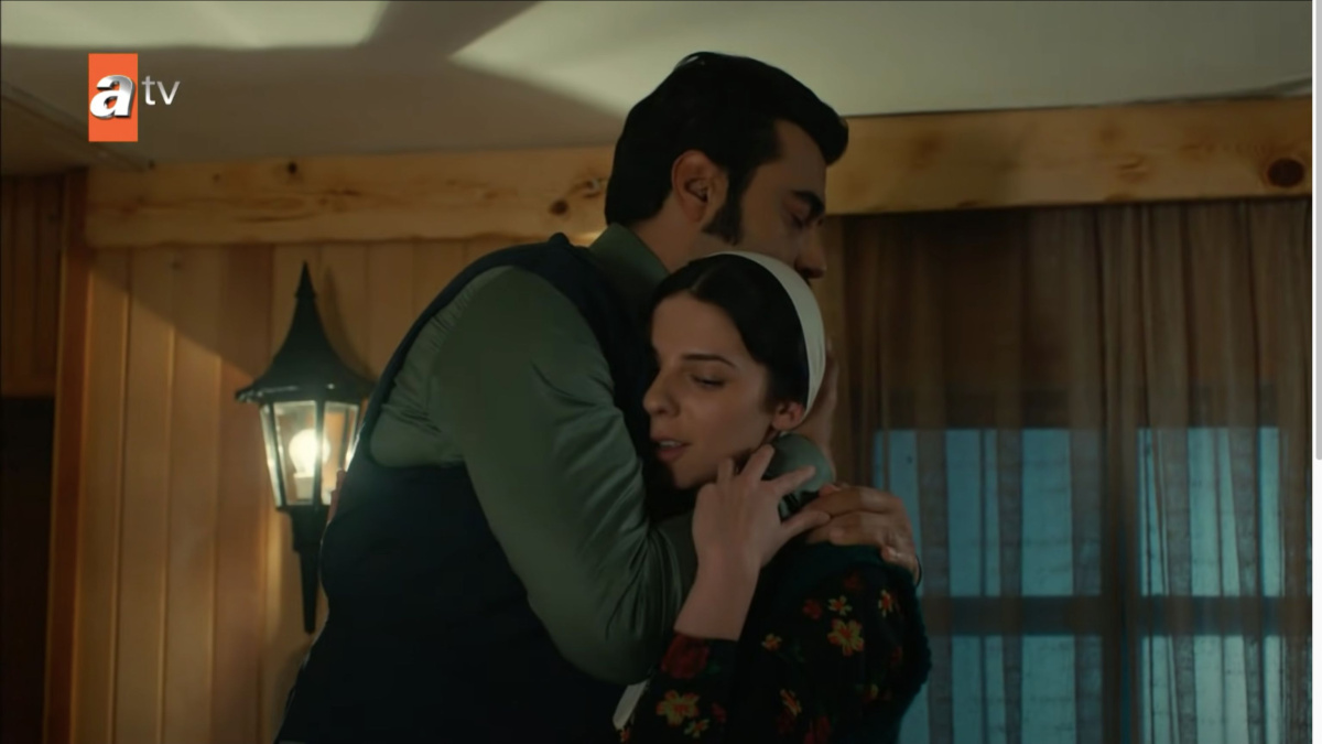 Cambio programmazione Mediaset novembre: Terra Amara ritorna, Viola come il mare finisce