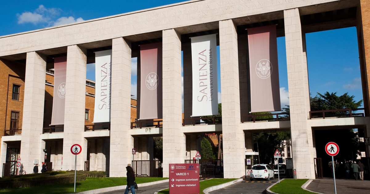 Università Sapienza, concorso a tempo indeterminato in biblioteca: serve laurea o diploma