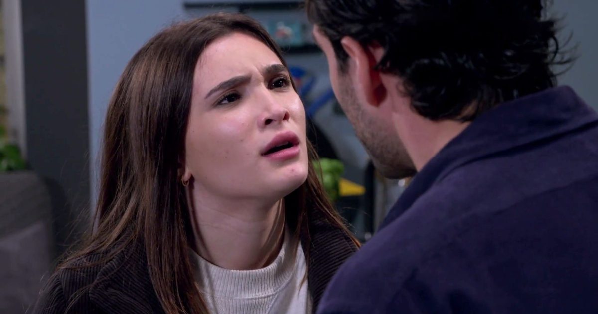 Un posto al sole: Alice si rivelarebbe una stalker, iniziando a ...