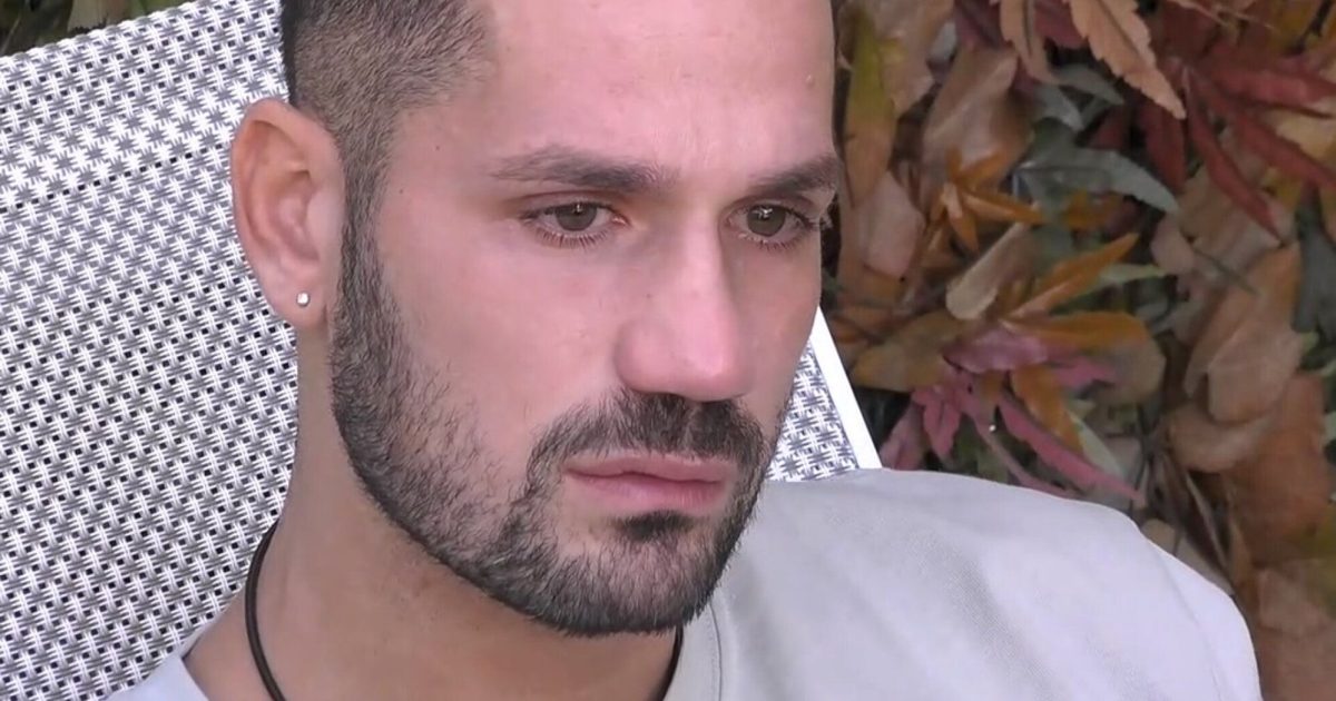 Grande Fratello Vip, Luca in lacrime per la sua ragazza:' Mi manca molto'