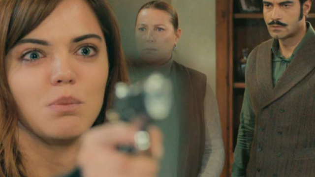 Terra Amara, puntate seconda stagione: Altun spara a Demir per averle ...