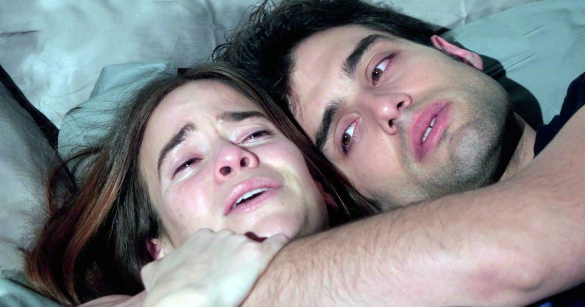 Upas, anticipazioni al 16/9: Chiara assume droghe, arriva un regalo per ...