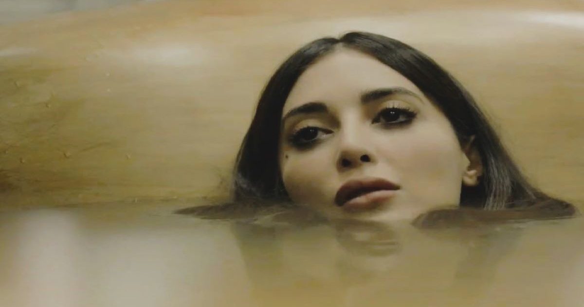 Terra Amara trame 2^ stagione: Müjgan decide di porre fine alla sua vita per amore