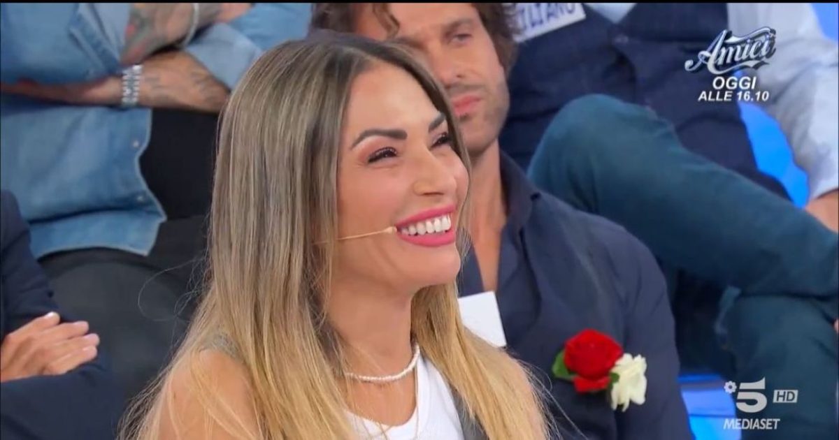 Uomini e donne, anticipazioni: Alessandro si dichiara a Cristina, Ida ...