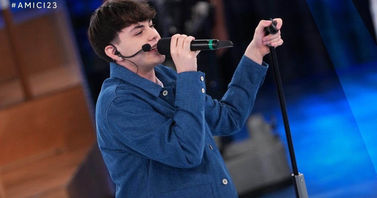 Amici, anticipazioni del 17/12: new entry nella squadra di Rudy, Petit ...