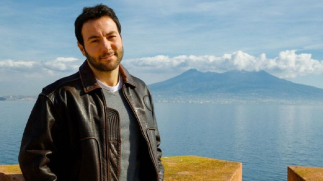 Upas, spoiler 8-9 marzo: Samuel decide di esibirsi come spogliarellista ...