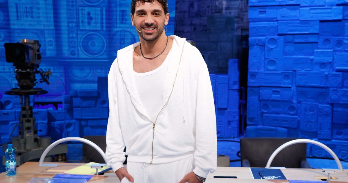 Serale Amici, Todaro incita i suoi allievi in vista del debutto ...