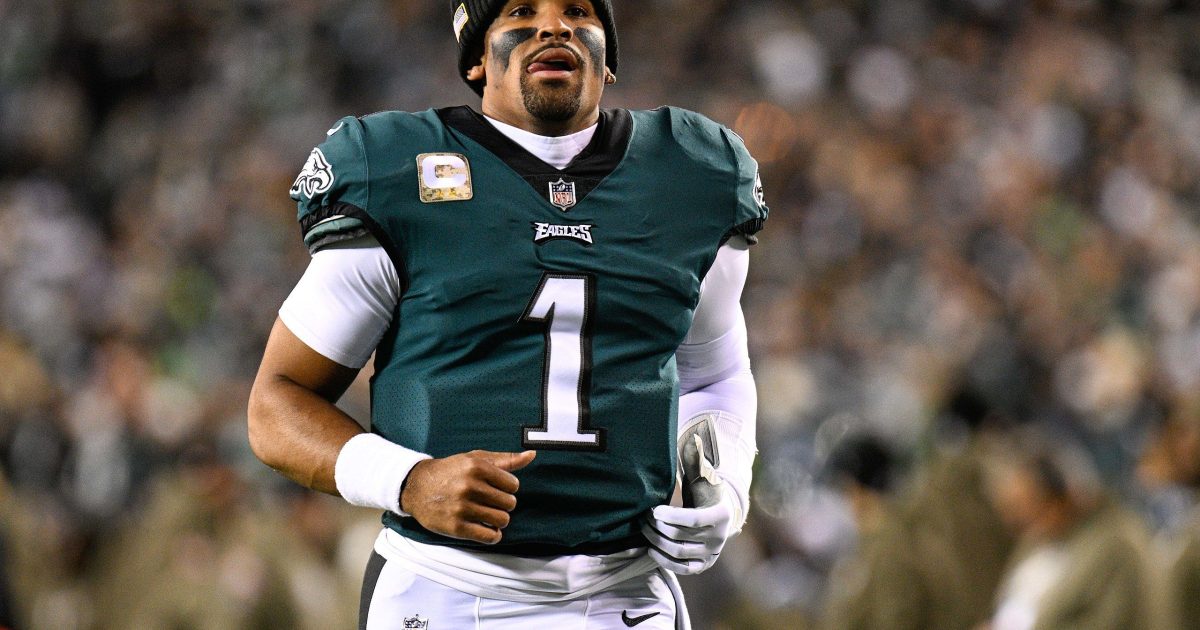 Jalen Hurts becomes highest paid player in NFL