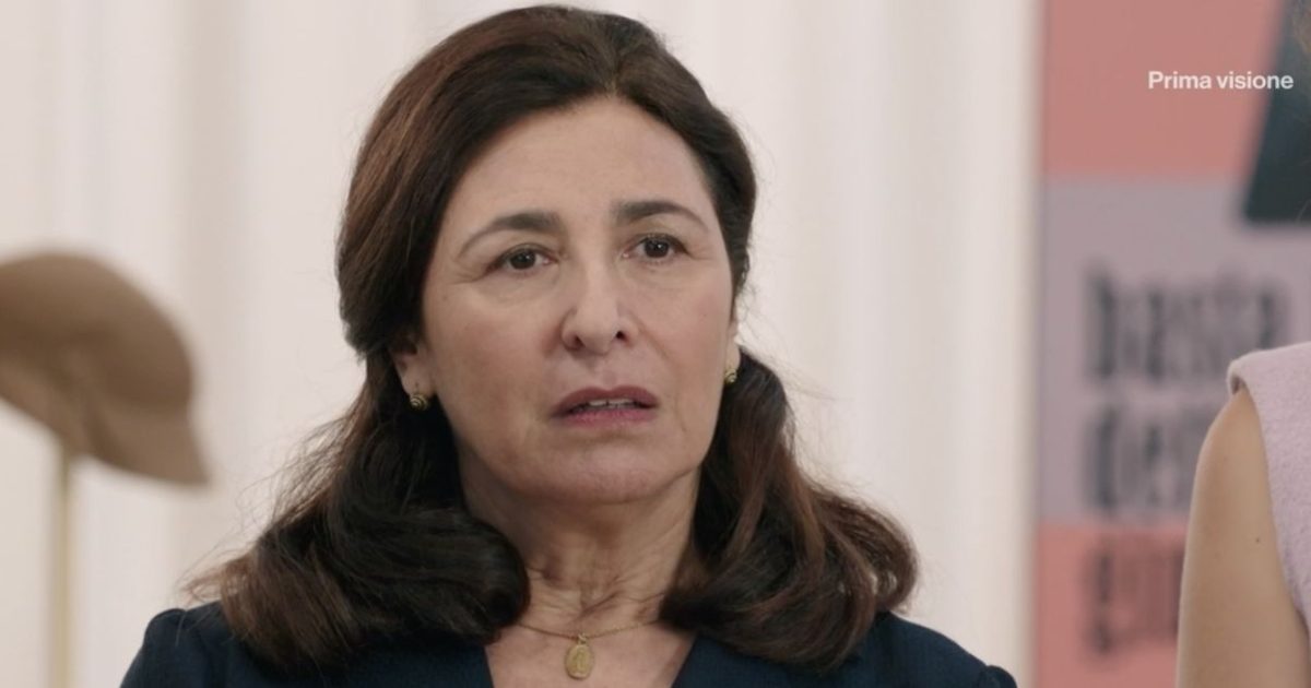 Il Paradiso, puntata del 28 aprile: Gloria manda un regalo di nozze a ...