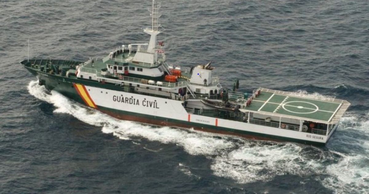 Dos muertos y un desaparecido en el naufragio de un buque pesquero en Cantabria