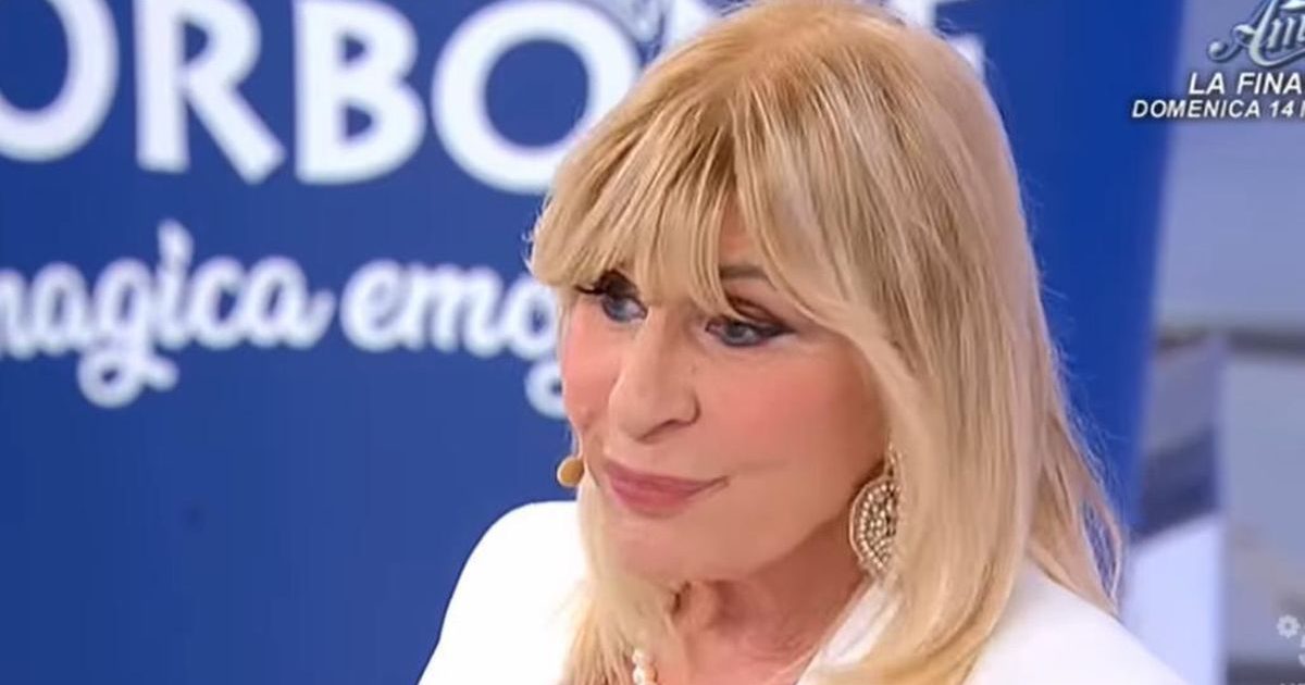 Uomini e donne, retroscena di Rosica: 'Gemma ormai è scaduta, credo sia ...