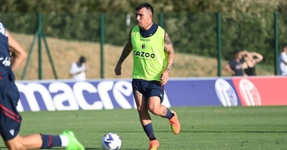 Vasco fecha a contratação do chileno Gary Medel