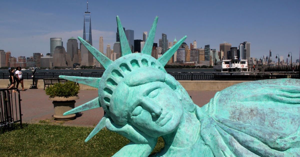 Artist’s knock-off of Lady Liberty knocks her to the ground