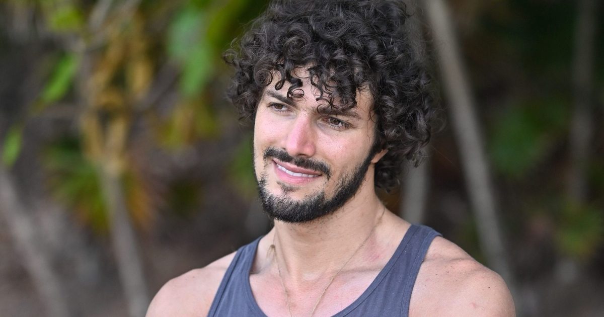 Isola dei Famosi, Gianmaria in lacrime dopo il mini uragano: 'Mi gira ...