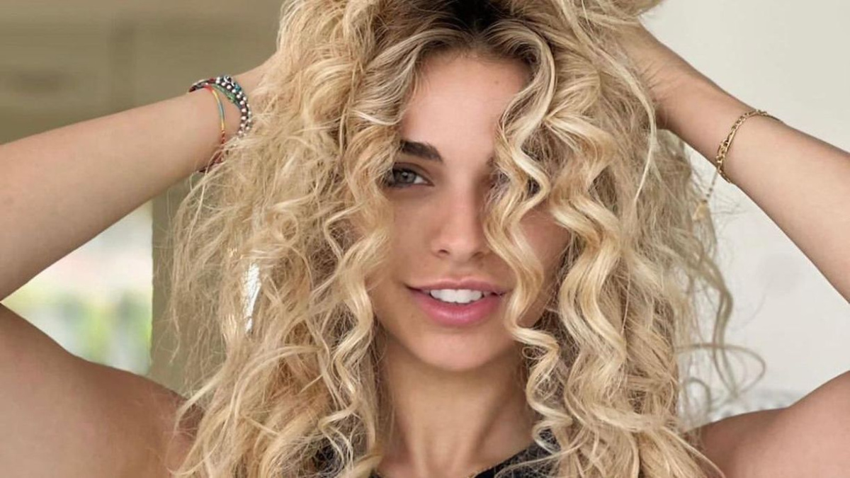 Uomini e donne, Carola cambia look dopo l'addio a Federico e spunta l ...