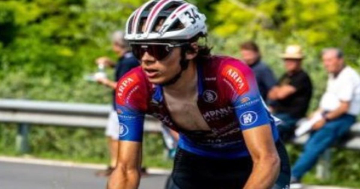 Jacopo Venzo, ciclista di 17 anni, è morto dopo una caduta al Giro d'Austria