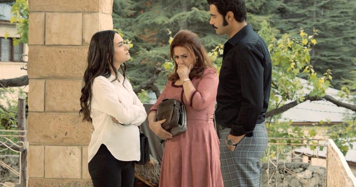 Terra amara, trame Turchia: Sevda obbliga Umit a chiudere la sua relazione con Demir