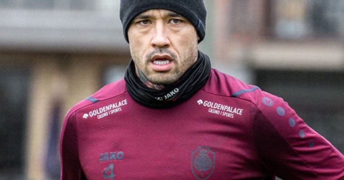 Radja Nainggolan, ex-Roma e Inter de Milão, é oferecido ao Vasco