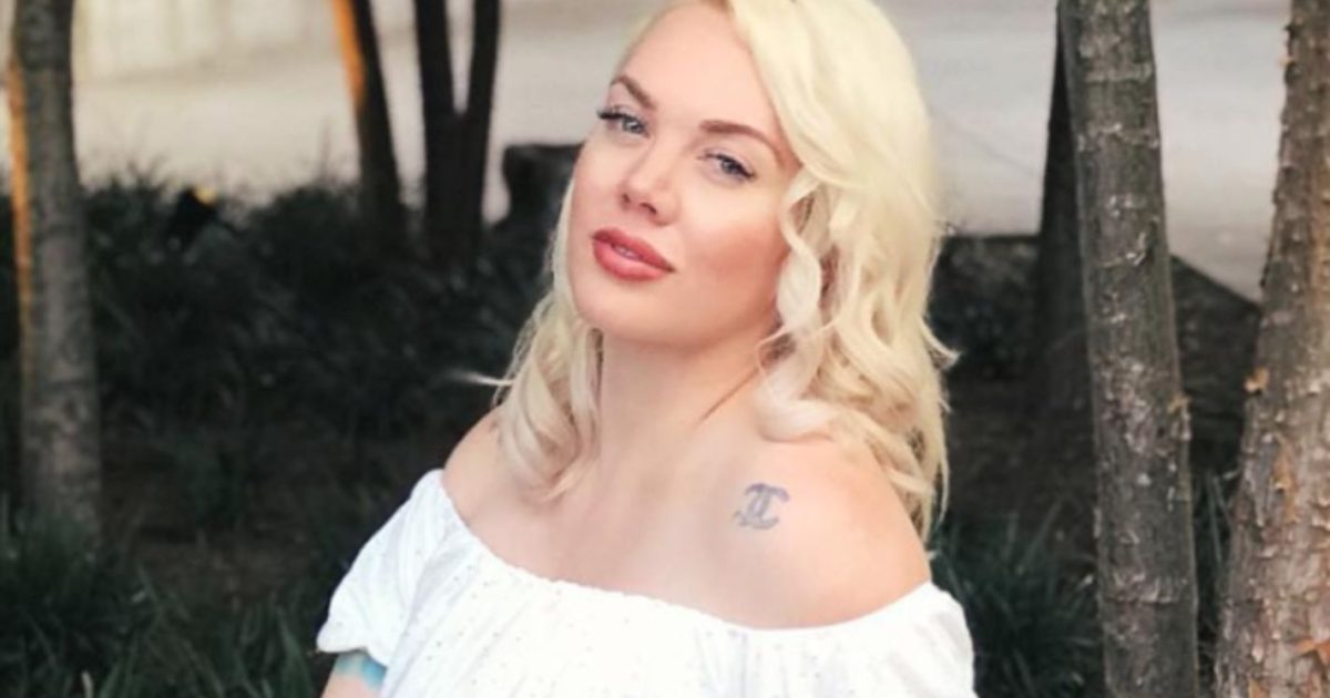 La modelo Jennifer Barlow pierde una pierna tras infectarse con la ...