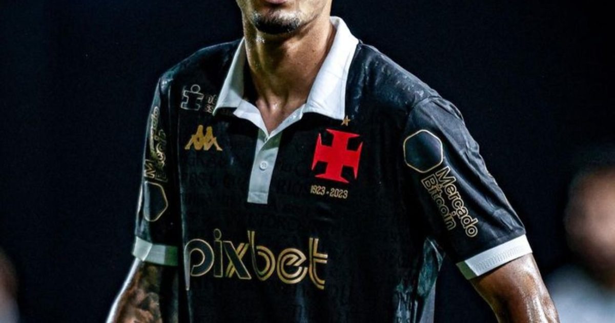 Vasco quer contar com Praxedes na pré-temporada