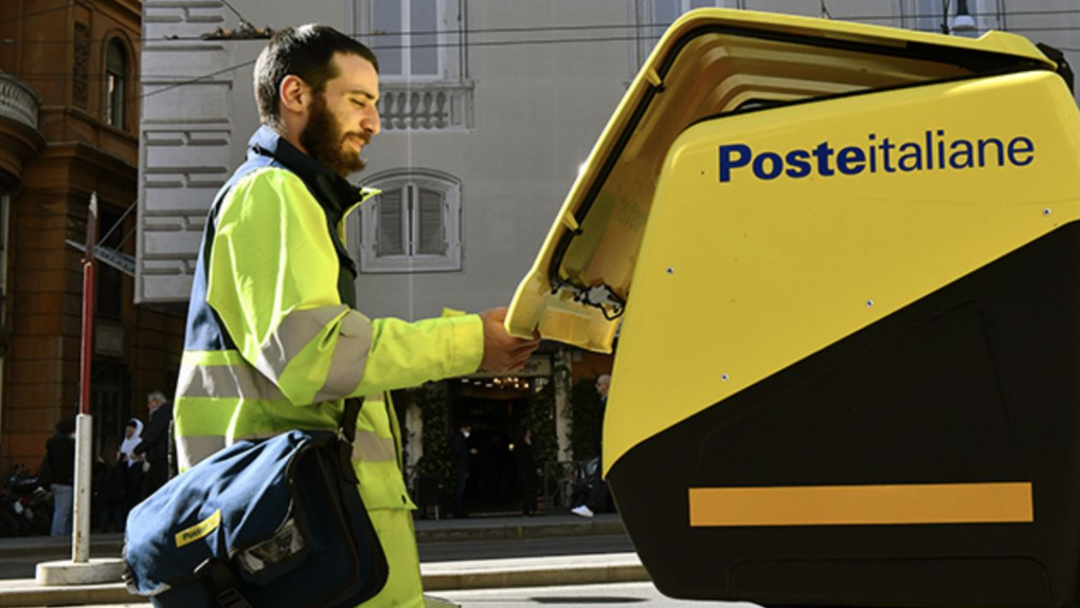 Poste Italiane cerca portalettere, consulenti finanziari e ingegneri