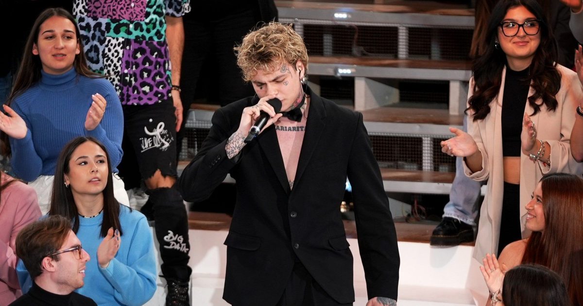 Amici 23, per i fan Ayle non dovrebbe essere riammesso nella scuola ...