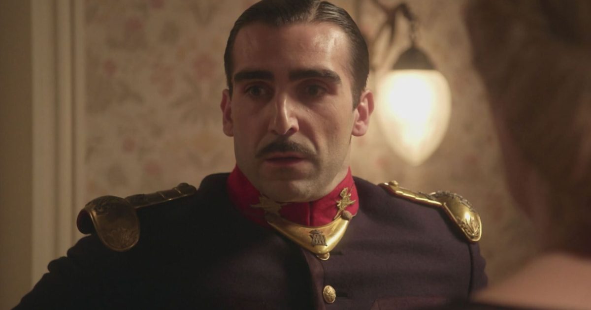 La Promessa, trame al 26/04: Curro e Martina intimi, Alonso scopre l'inganno di Lorenzo